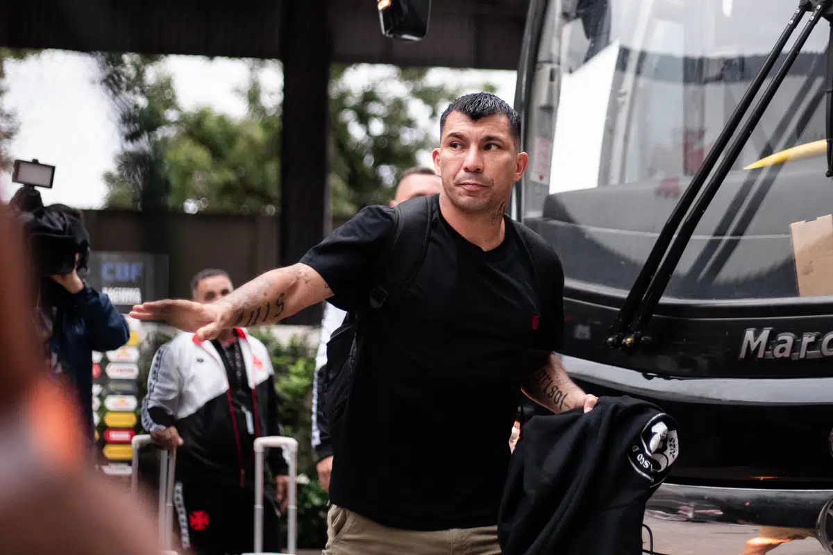 Opinião Pública: Quase a totalidade dos adeptos desaprovam a ...