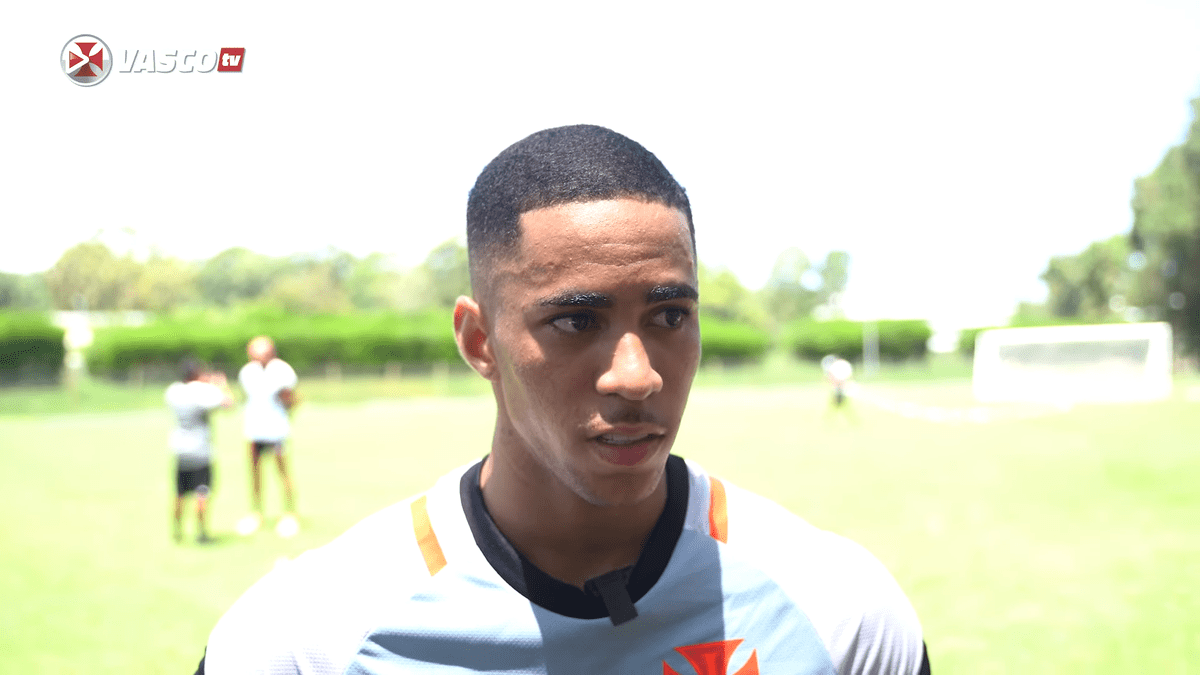 Erick Marcus comemora triunfo diante do Internacional - MeuVasco