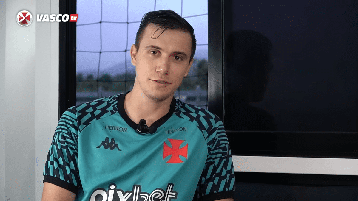 Lucas Piton é o terceiro defensor com mais passes decisivos pelo Vasco ...