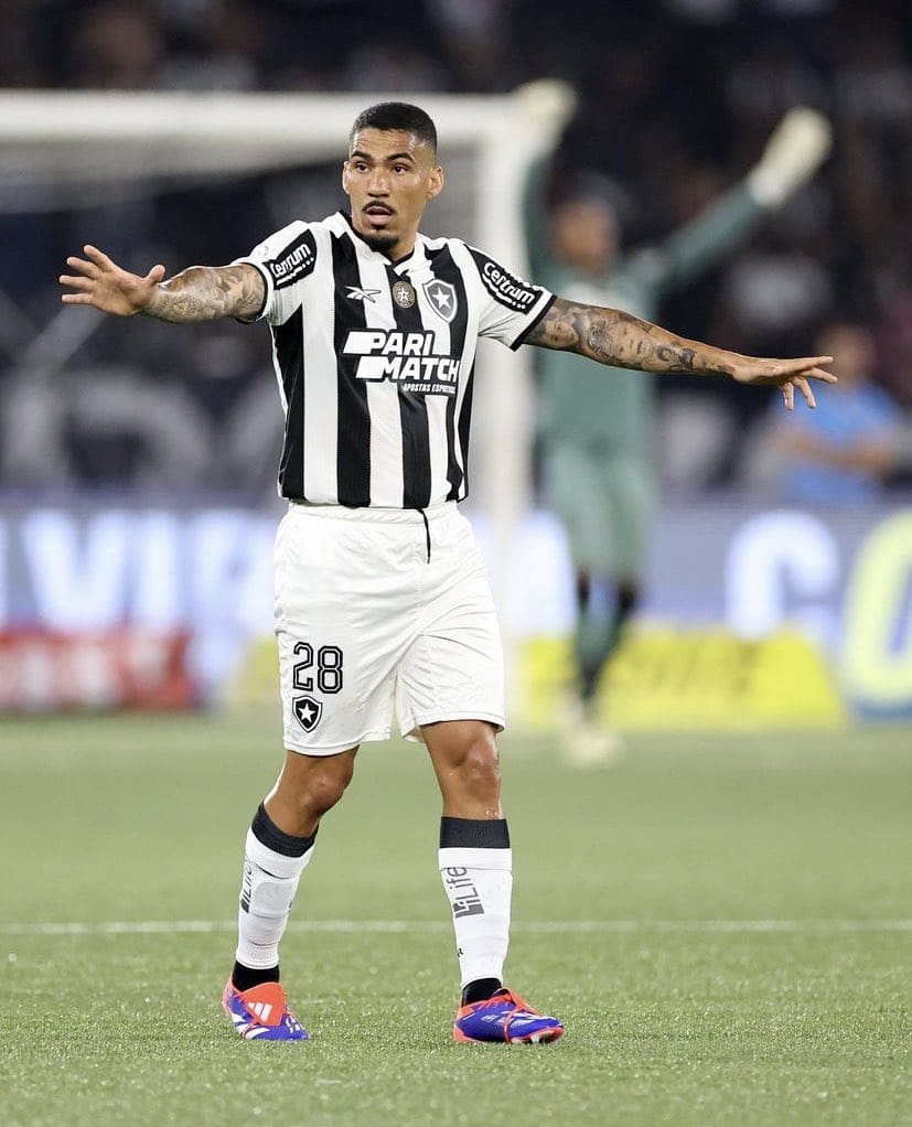 Allan pode se despedir do Botafogo e fechar com o Vasco em 2025. - MeuVasco