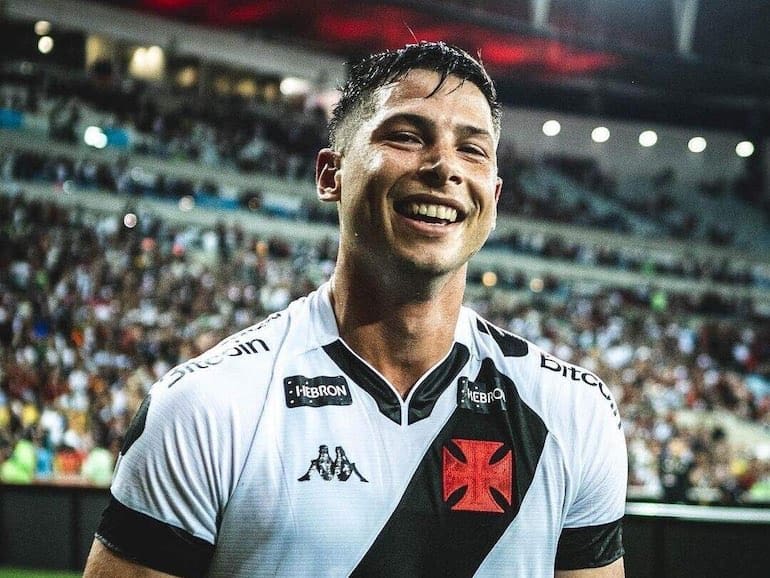 Ex-Vasco, defensor Capasso confirma retorno ao Olimpia - MeuVasco