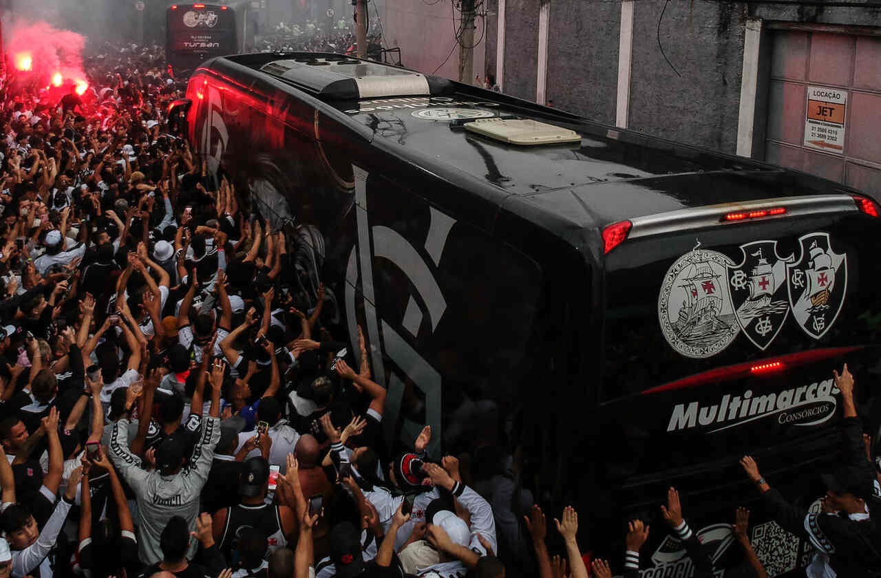 Afanados torcedores do Vasco são os que mais mencionam a palavra ...