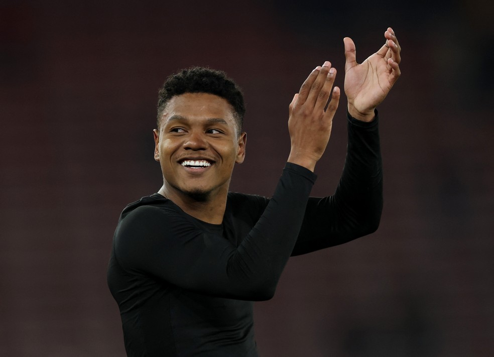 Apresentamos Matheus França, o foco do Vasco e campeão da Libertadores ...